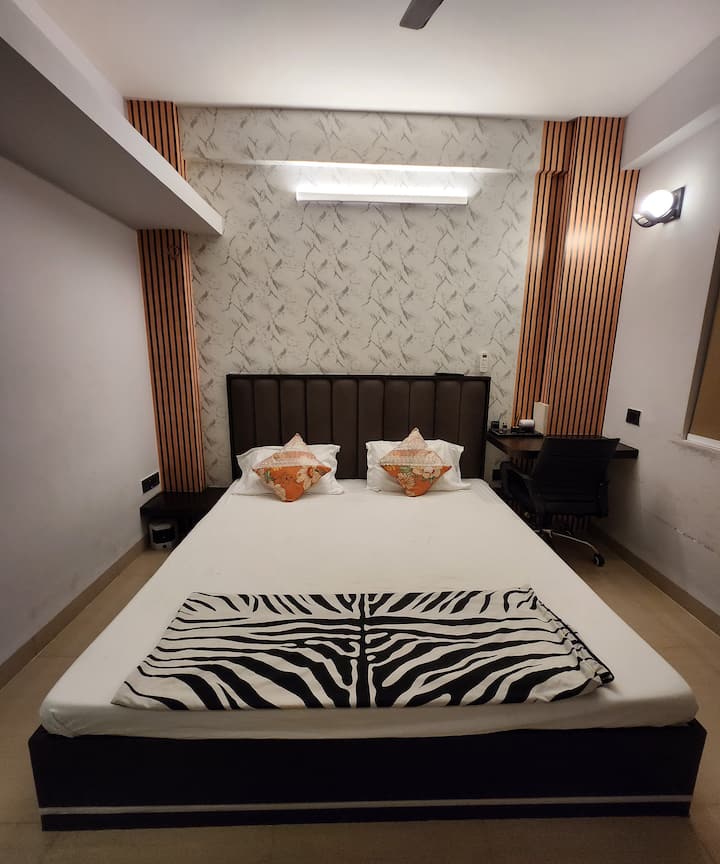 Fully Furnished 1 Bhk Flat With All Amenities! - Gwalior