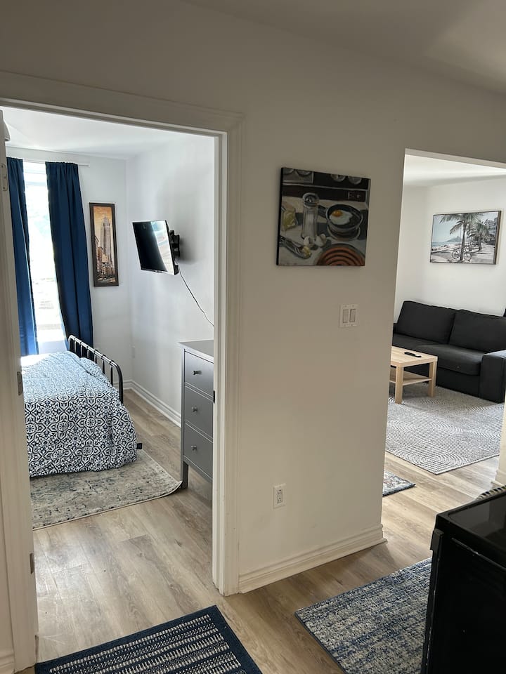 Apartment On Main Street. - Carleton Place