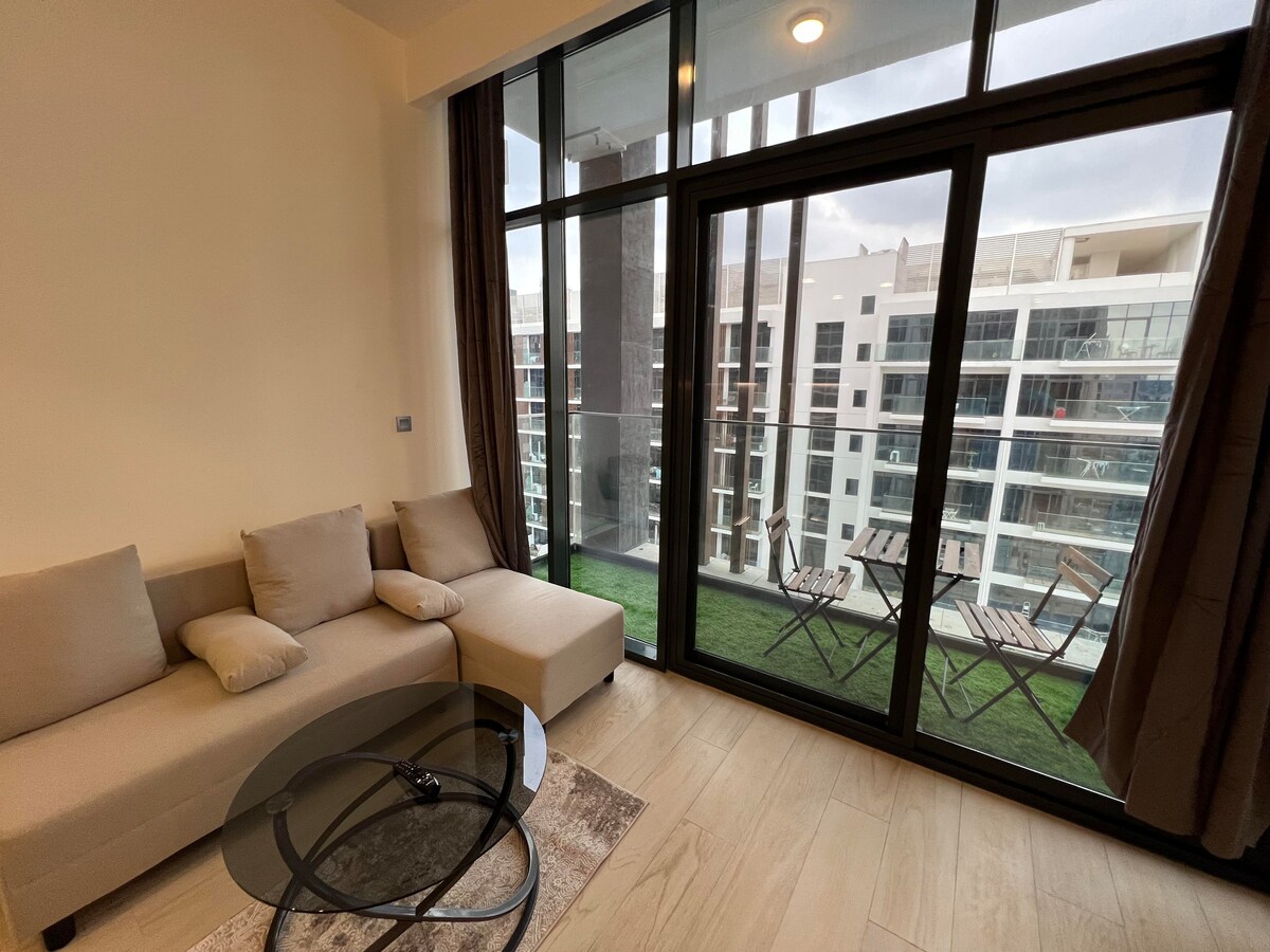 Geräumige 3BHK | Azizi Riviera - Airbnb