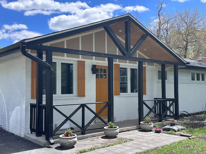 Updated Beautiful 3 Bed,2 Bathroom Ranch House - Arlington Heights, IL