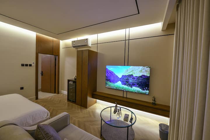 استديو فاخر بدخول ذاتي - 5b1 - Saudi Arabia