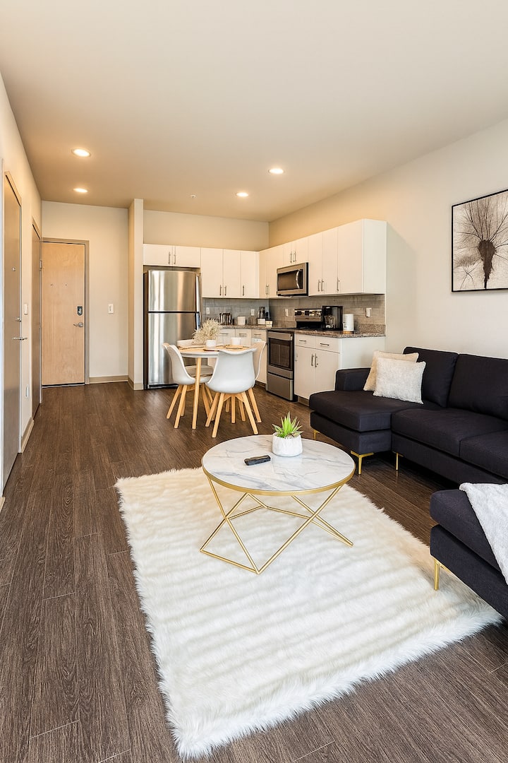 Blackbeam Suite - Des Moines, IA