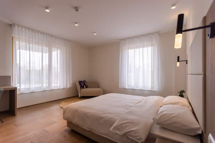 Deluxe Room - Cessange House - Luxembourg