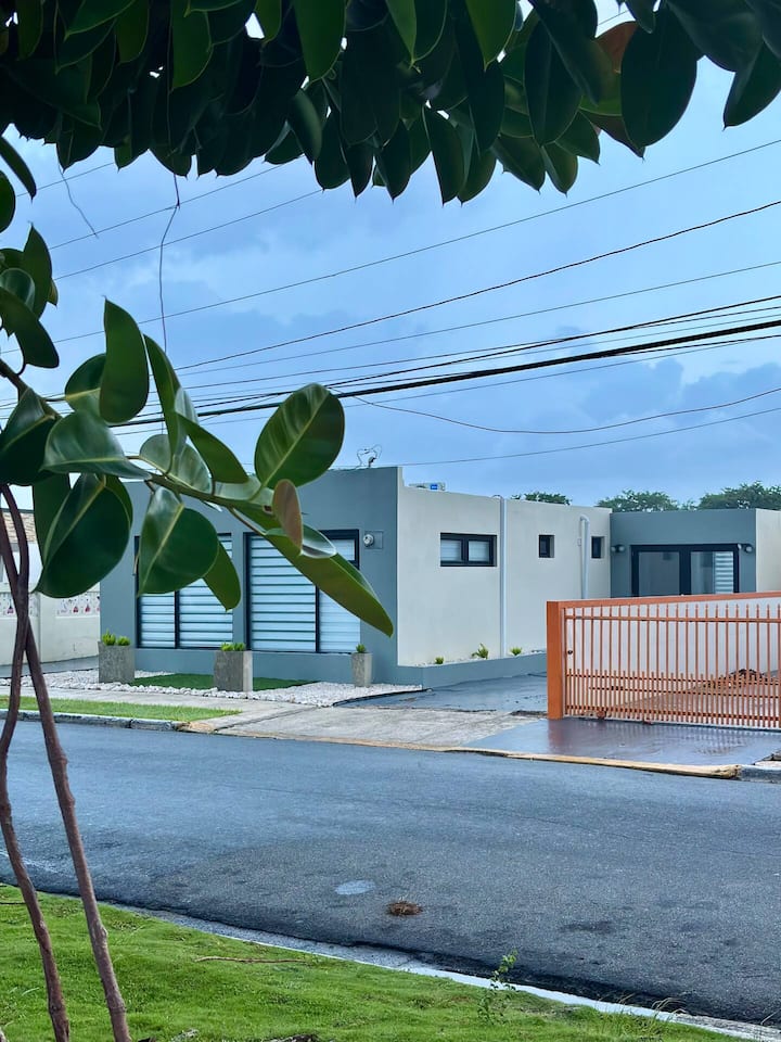 San Juan Bay View House - Bayamón