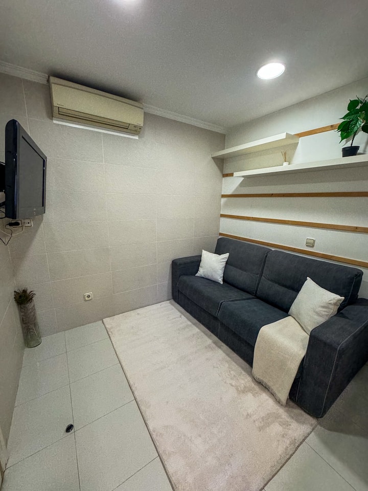 Piso Céntrico En Madrid Con Todas Las Comodidades - Madrid