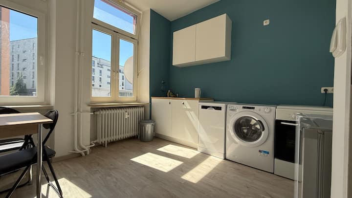 2 Bedroom Apartment L - Frankfurt am Main