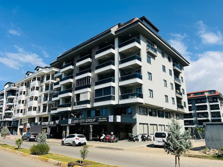 Denize 100 M. Duplex 3+1 Daire - Mahmutlar