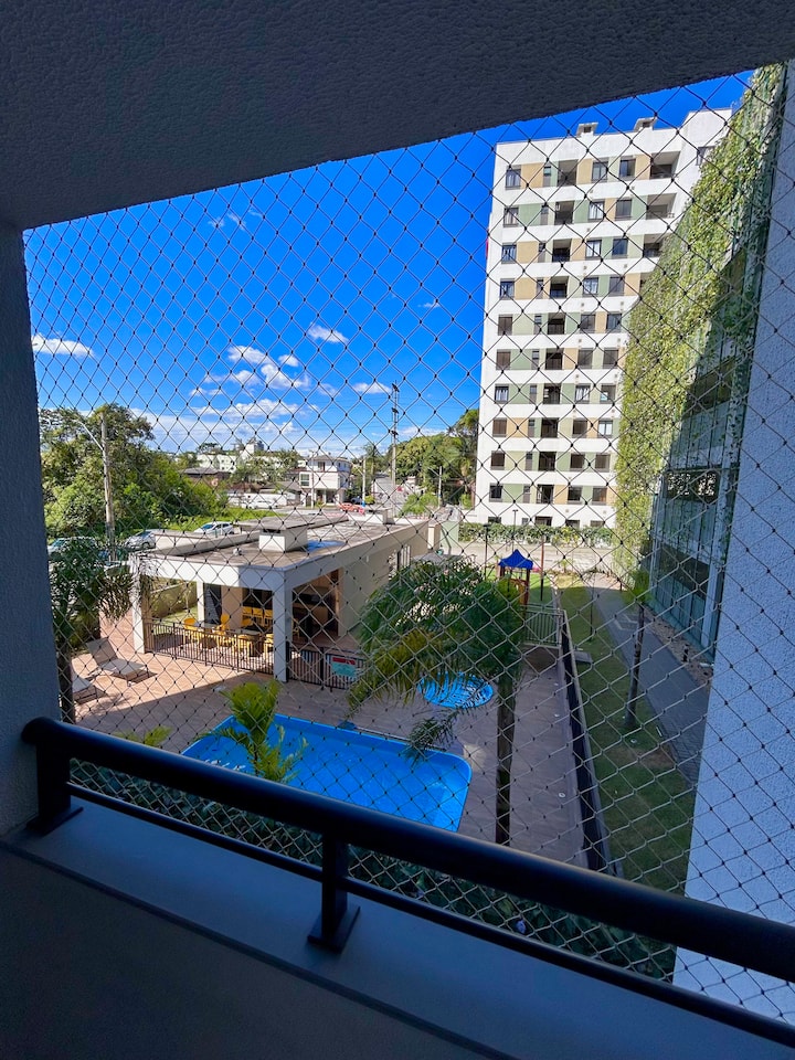 Piscina / A Pé Comércio/ Garagem Coberta - Joinville