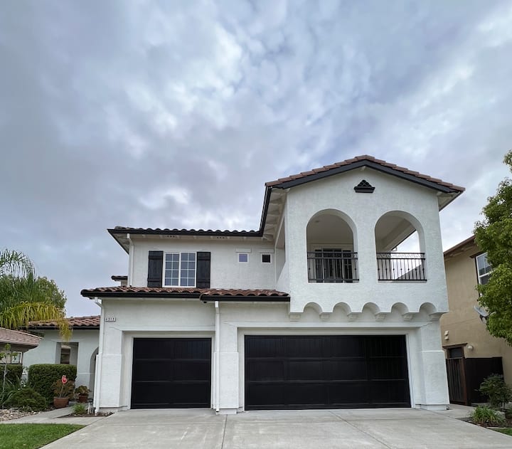 Golf Course Retreat Near Napa - Vacaville, CA