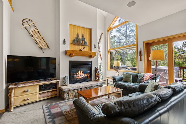 Ski-in/ski-out Townhome With Hot Tub In - Breckenridge, CO