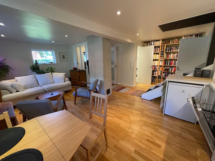 Lägenhet 50 Kvm I Villa, ÄLta - Stockholm