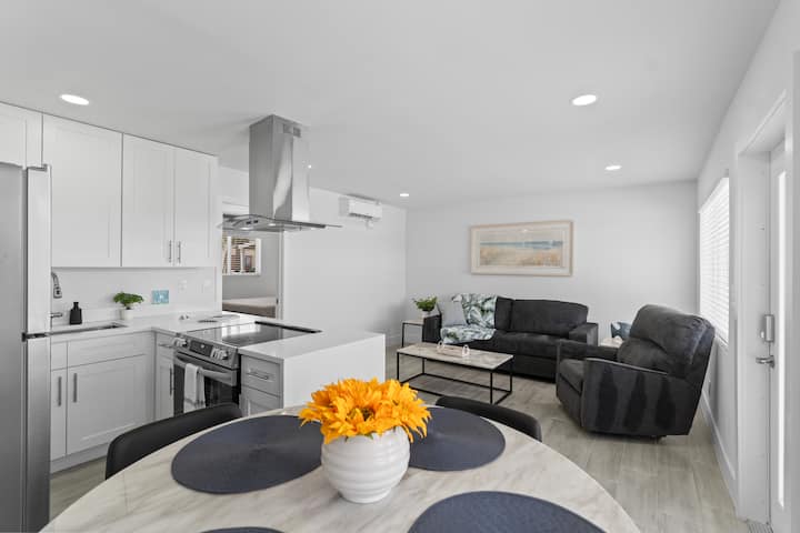 1 Mile To Beach! + Pool! - Fort Lauderdale