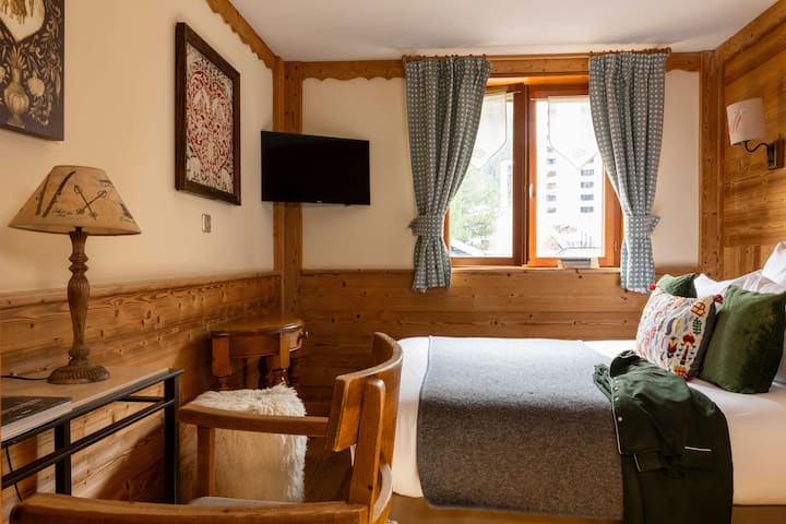 Auberge Du Manoir - Family Room & Mountain View - Chamonix-Mont-Blanc