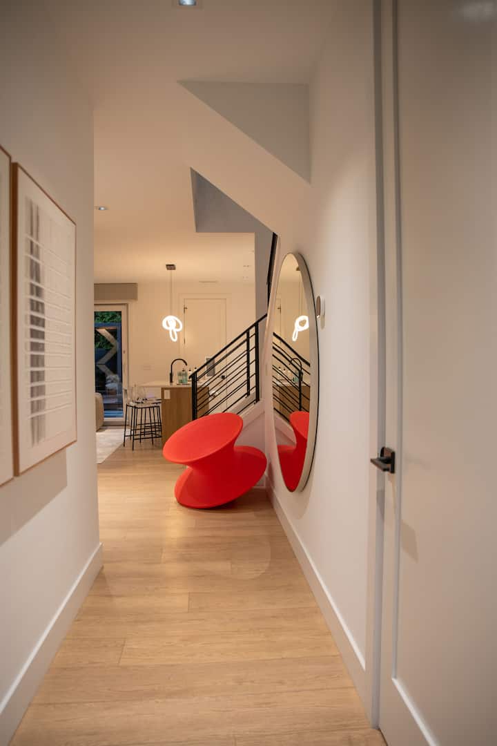 Uptown Luxe Retreat With Designer Style + Gym - Charlotte, NC