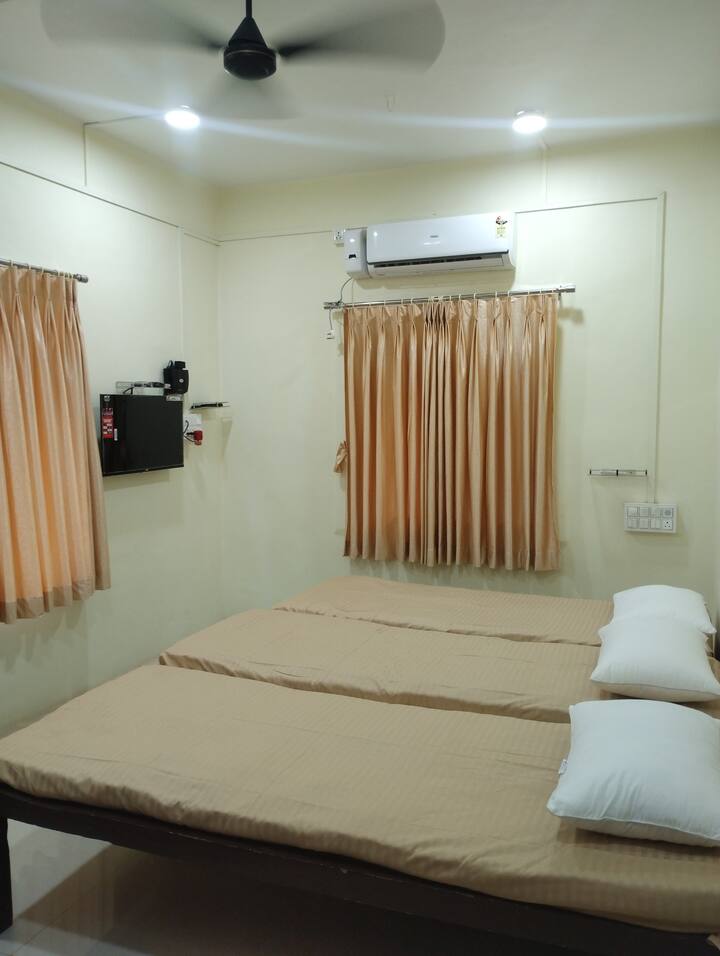 Women Friendly Home Stay - Guhagar