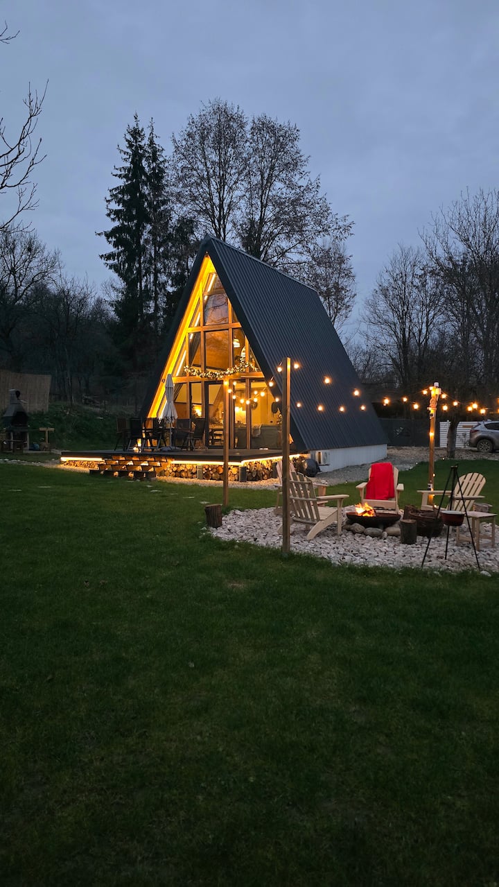 Cabana Zeneris • Cinema Nights, Fire Pit & Grill - Pucioasa