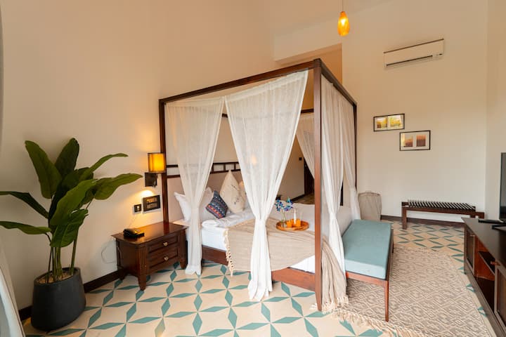 Tbv | Private Pool 3bhk Villa | Assagao, North Goa - Goa