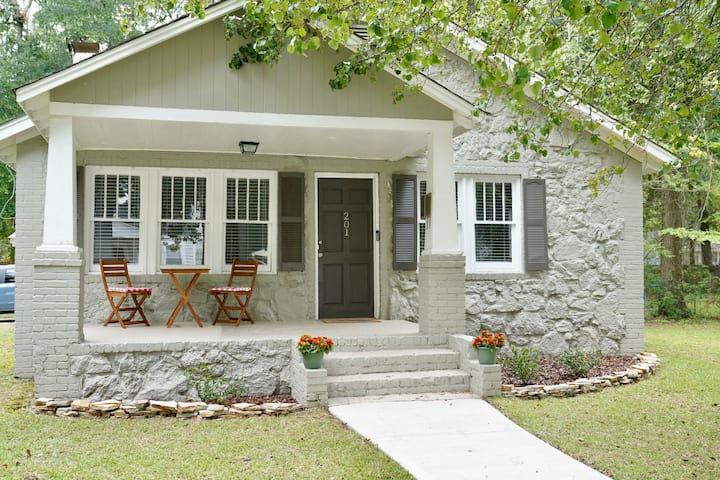 Rustic-modern Escape - Fayetteville, NC