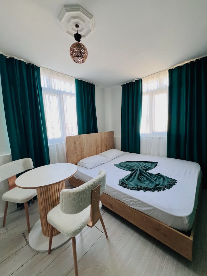 Antalya Merkezi Konumda D:12 - Konyaaltı