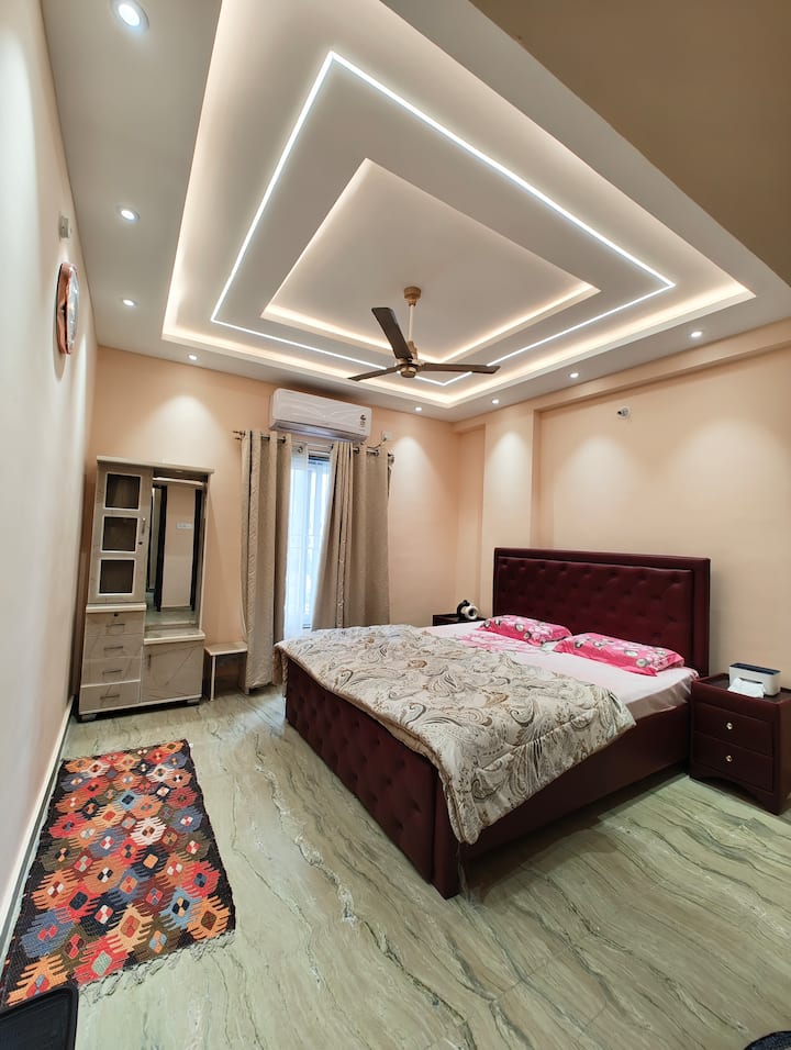 A Luxurious 2bhk Property In The Heart Of City. - Hyderabad