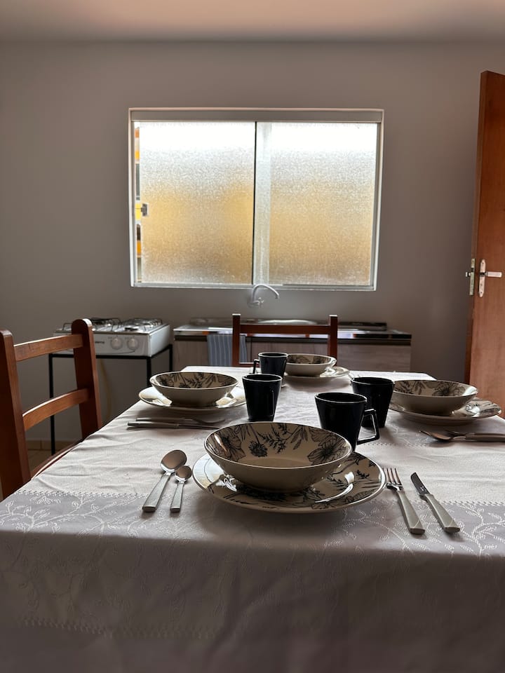 Apto 61 Solteiro 6p Econômico - Pato Branco