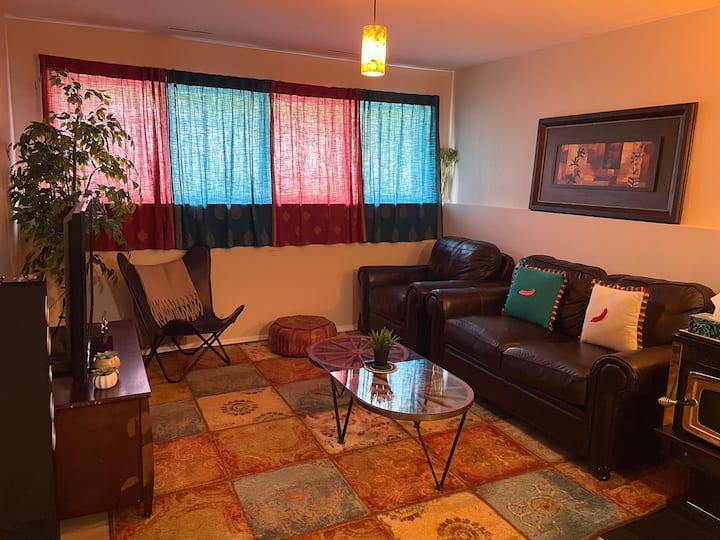 Cozy Living Room & Coffee Bar - Yukon