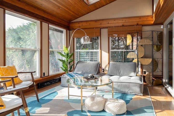 Cottage In The City - Kanata