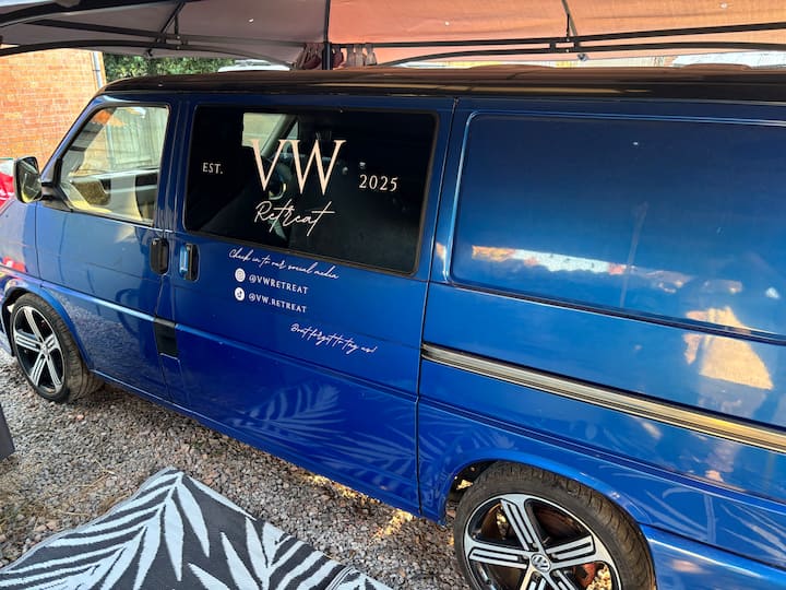 Vw Retreat - V Dub & A Tub - Yeovil