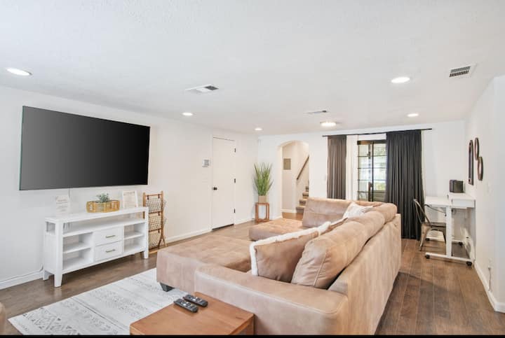 5 Bedroom Large Home And Yard - Ripon, CA