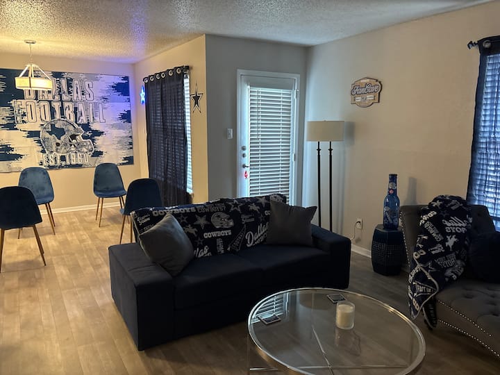 Cowboys Fan Cave - Arlington, TX