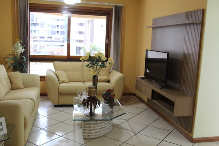 Apartamento Bem Localizado No Centro De Torres - Torres