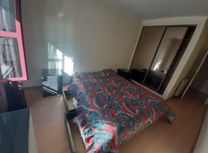 Quarto Privado Em Apt Próximo Ao Estádio - Leiria