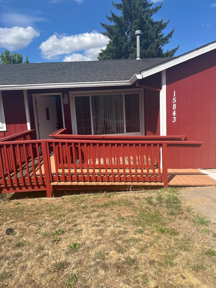 Comfort; Spotless, Nearby Airport - Gresham, OR