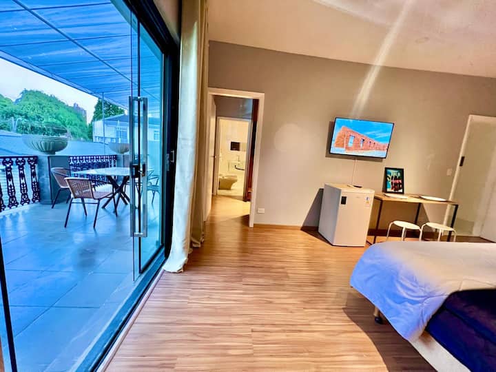 Quarto Gigante Com Closet, Sacada, Garagem E Ar Qf - Curitiba
