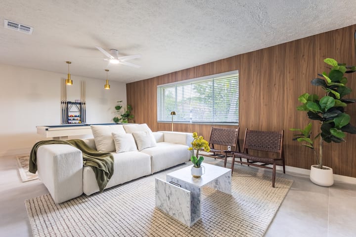 Relax & Play | 3br Retreat Near Beach + Game Room - Sunrise, FL