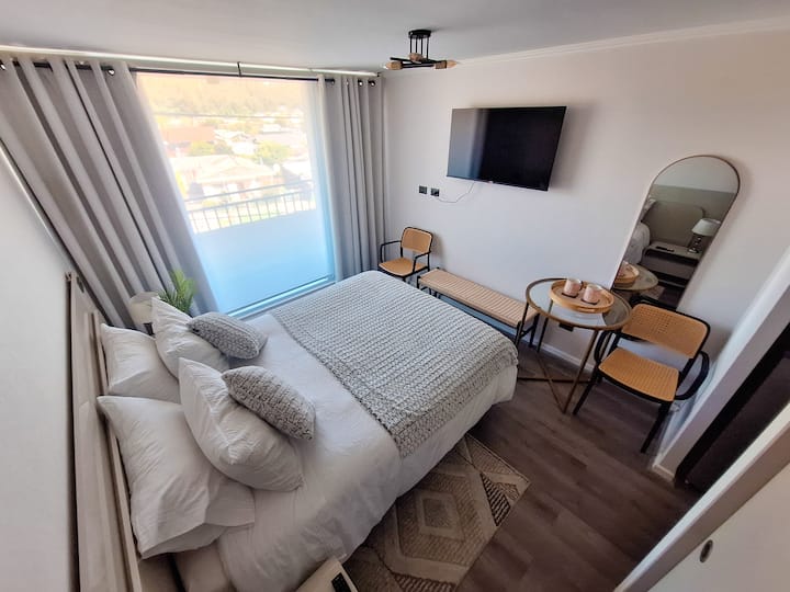 Apartamento En Concepción Con Estacionamiento - Concepción