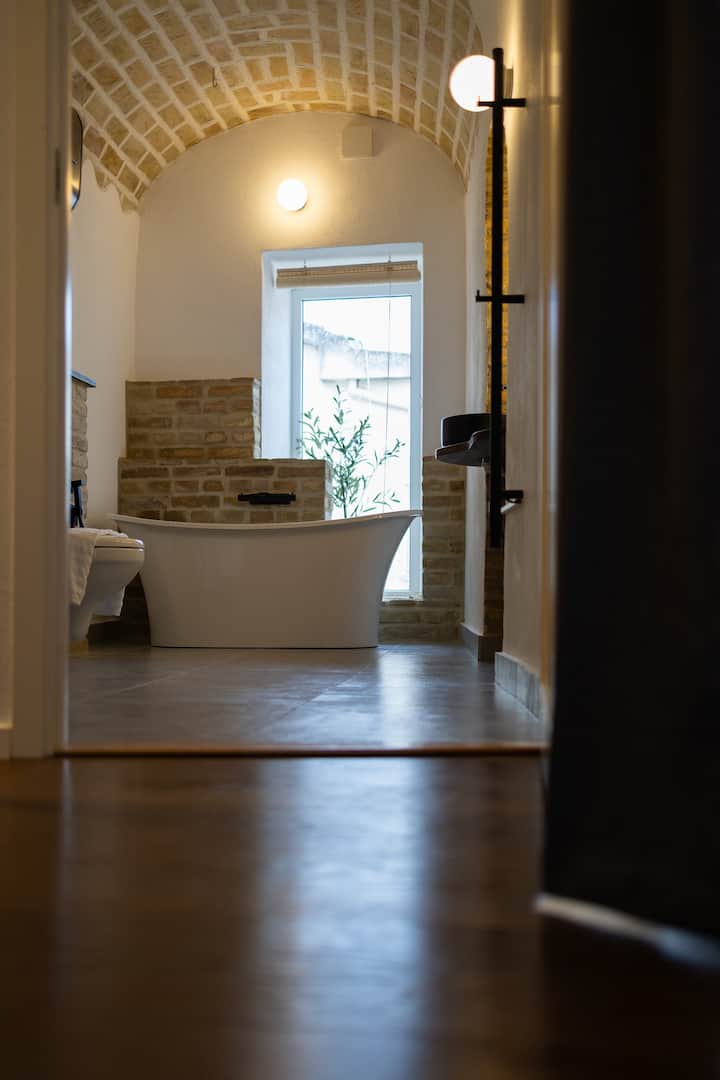 Amber Hotel Italy Deluxe Double Room With Bathtub - Torino di Sangro