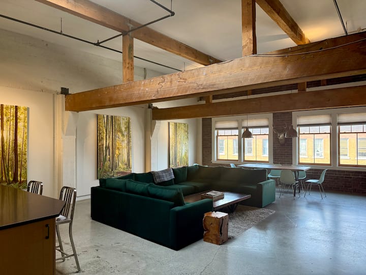Spacious Gastown Loft - Vancouver
