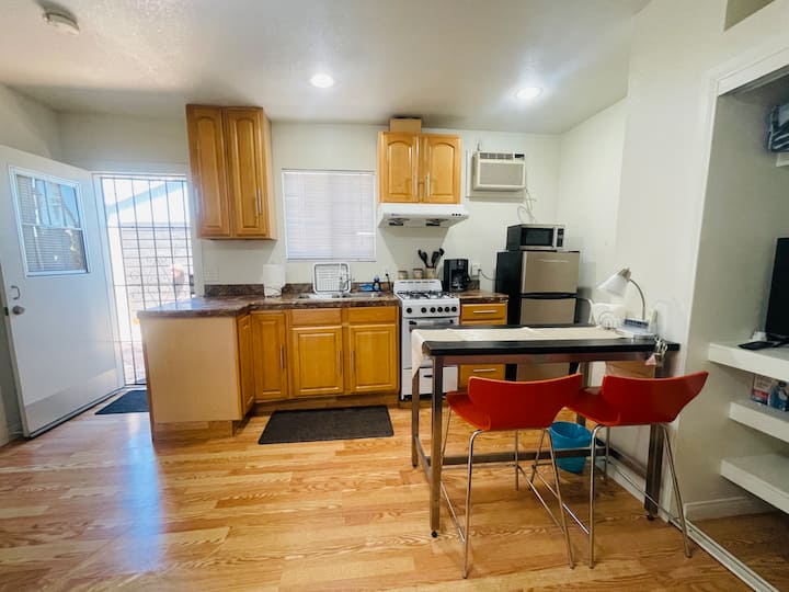 Jr. Studio Suite Rancho - Rancho Cucamonga, CA