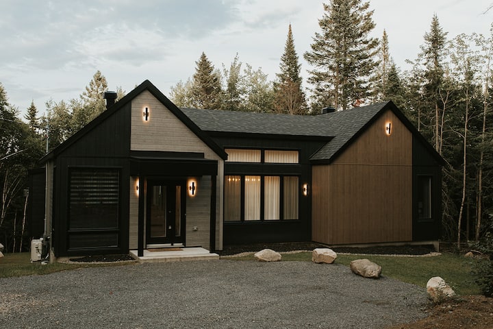 ÉVasion Chalet Moderne ! Nature + Confort Absolu - Laurentides