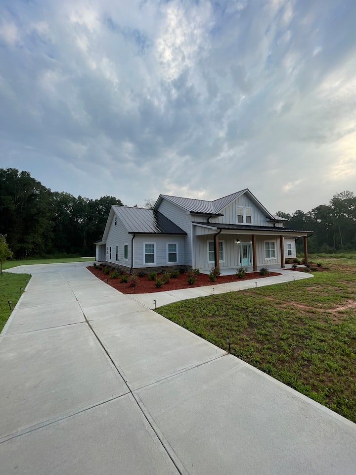 Bulldawg Haven – Farmhouse Hideaway - Athens
