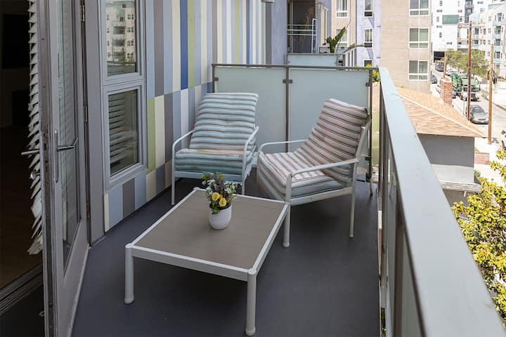 Noho Luxury Apartments - 버뱅크