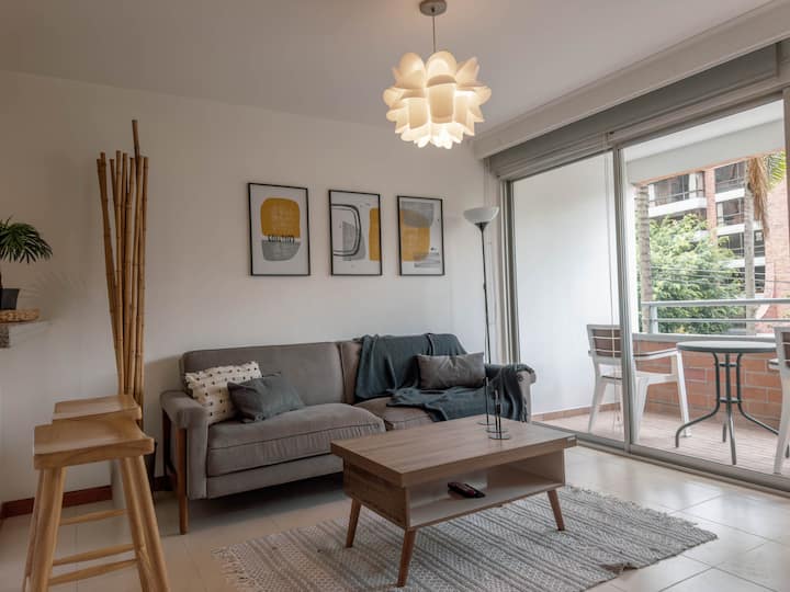Spectacular & Comfortable Apartment In El Poblado - Medellín, Colombia