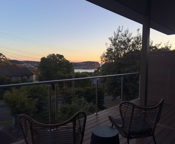 Ocean-view Deck @ Macs | Walk To Beach - Avoca Beach