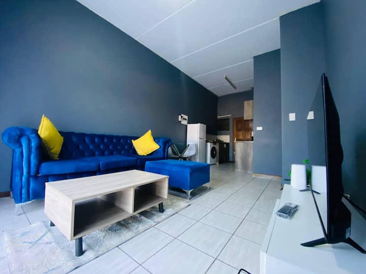 A Spacious 2bedrooms Apartment. - Kempton Park