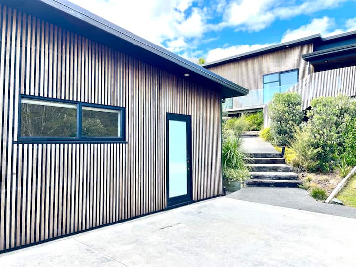 Raglan Holiday Home • Kid-friendly • Peaceful - Raglan