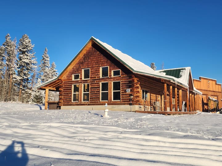 Winter Wonderland! Skiing, Snowmobiling, Hot Tub! - Wyoming
