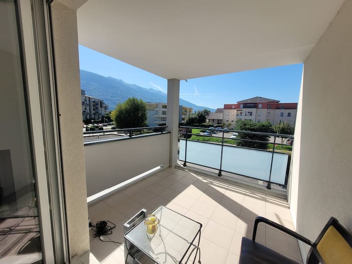 T3 Terrasse Belle Vue Résidence Sécurisée Au Calme - Albertville