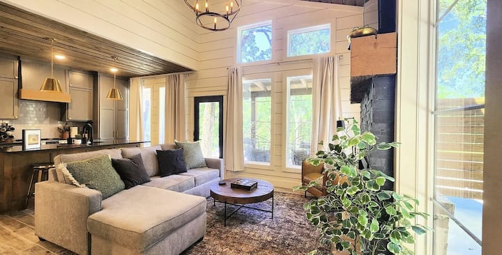 The Pointe At Lake Eufaula - Eufaula, OK