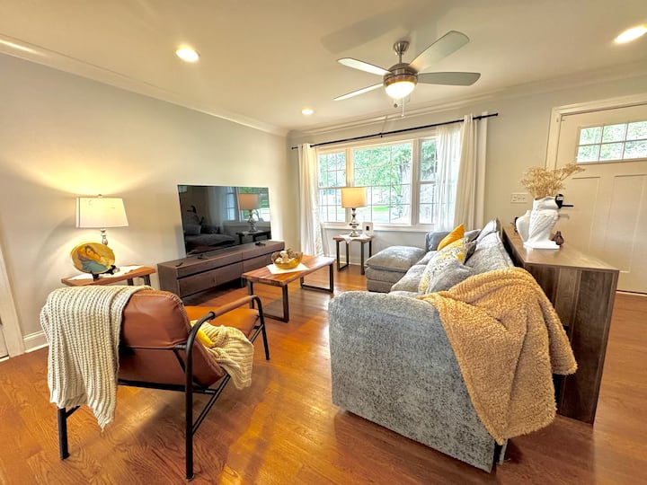 Cozy 3br Ranch In Charlotte Book Your Stay Now! - Charlotte, NC